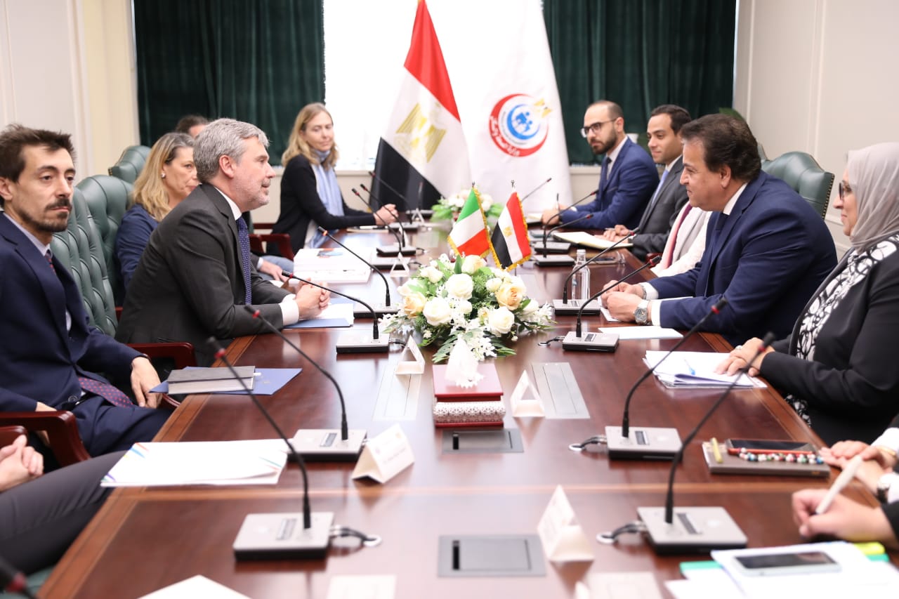Egypt’s Health Minister discuss bilateral cooperation with an Italian delegation - Dailynewsegypt