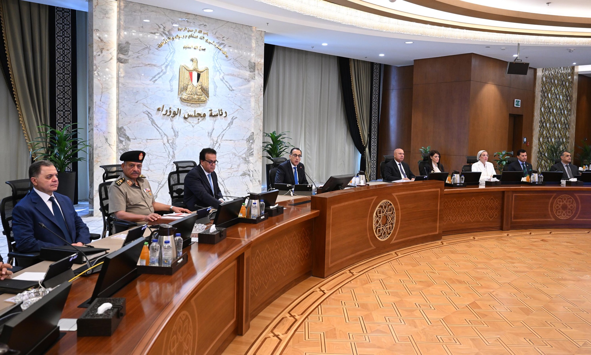 Egyptian government takes steps to improve efficiency of public ...