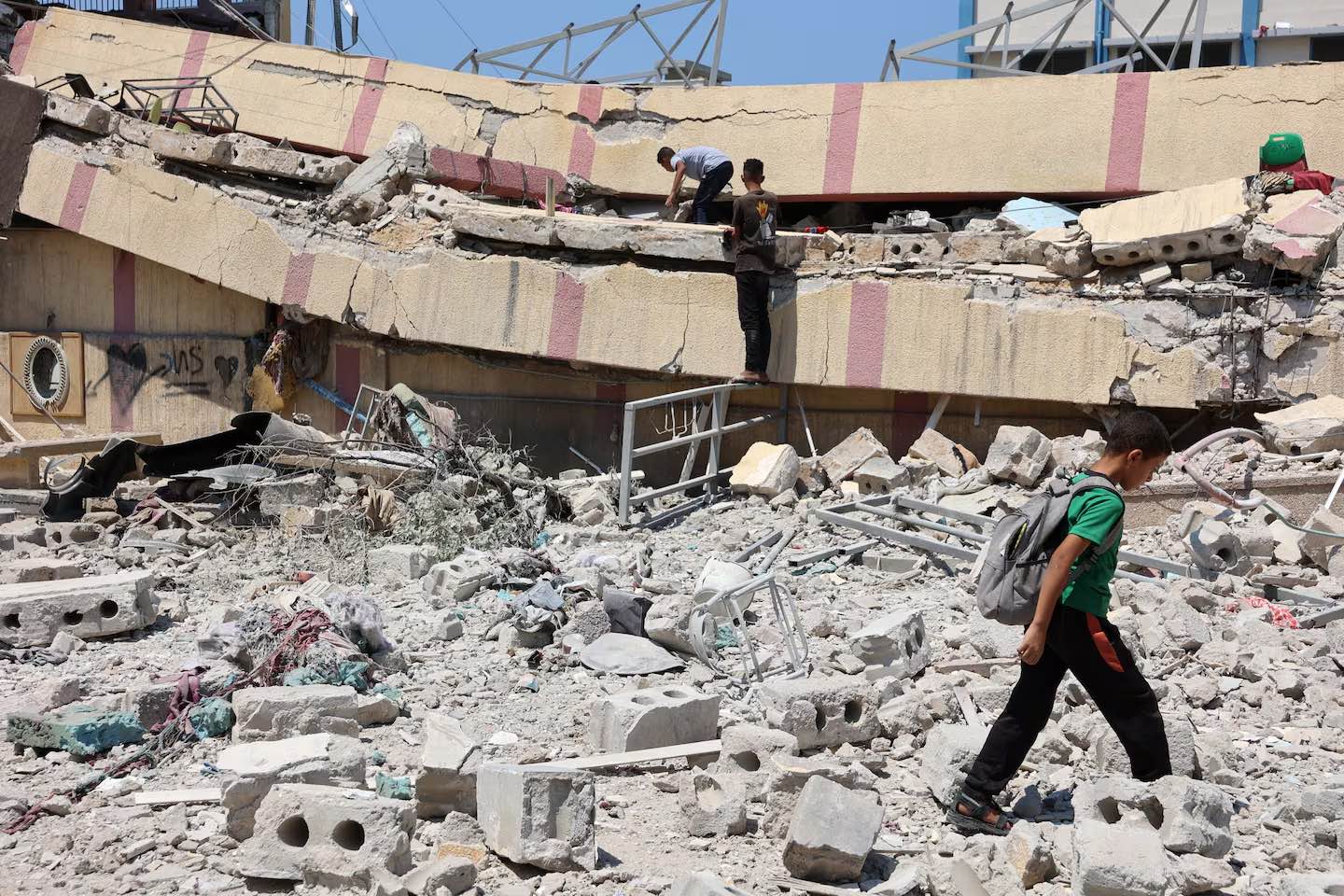 Gaza death toll rises to 40,223 as Israel continues offensive ...