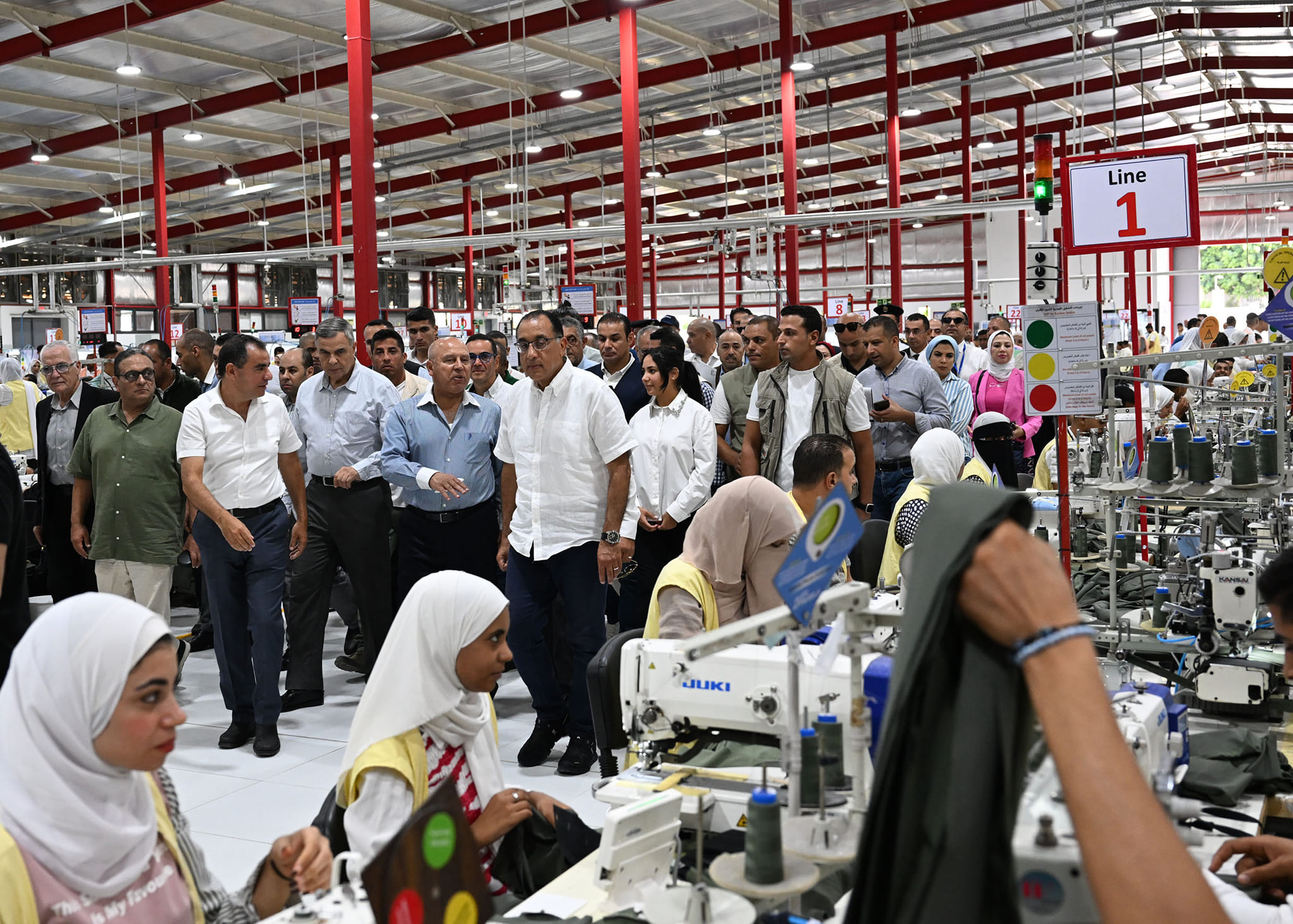 Madbouly tours factories in Alexandria to boost Egyptian industry ...