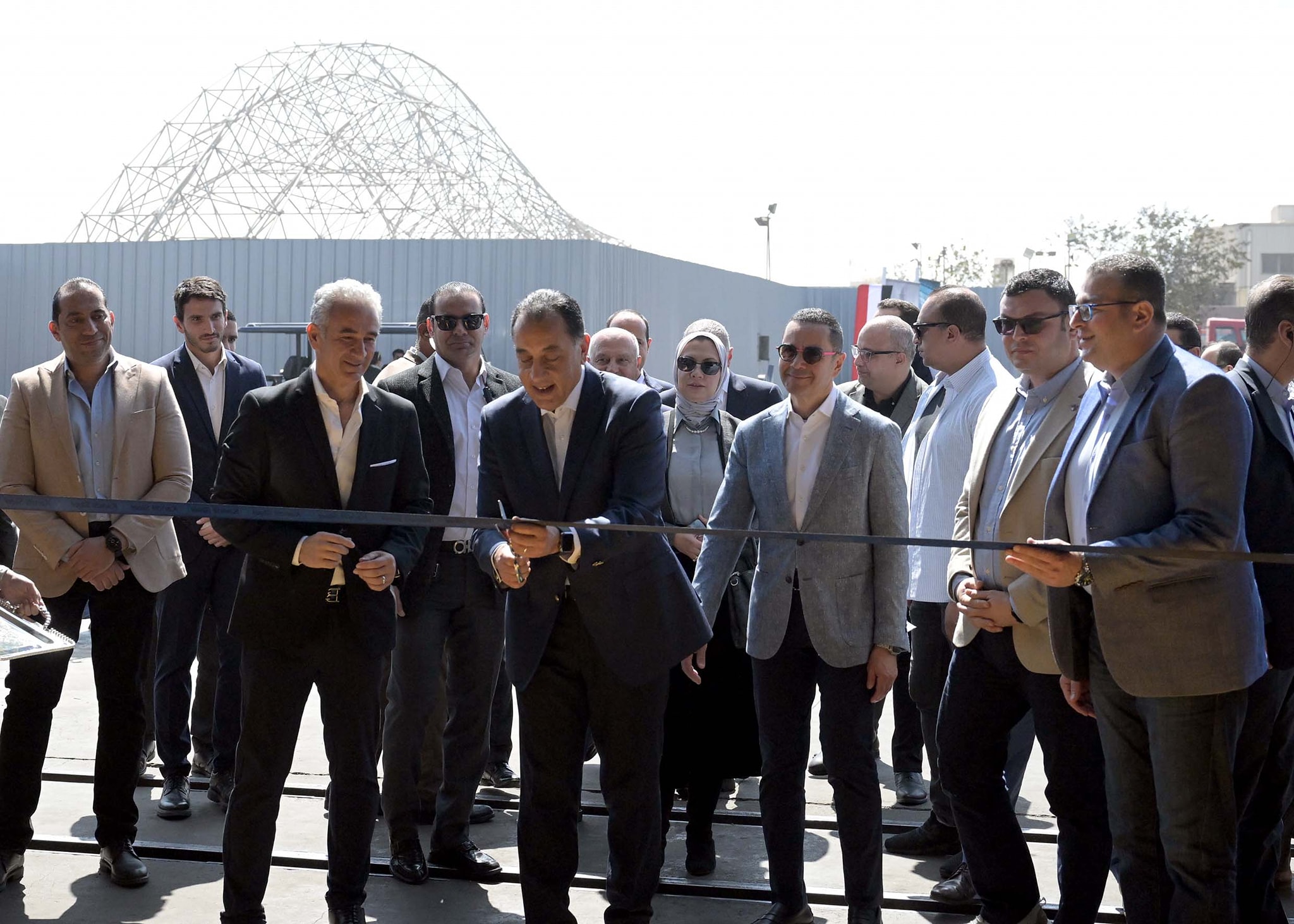 PM inspects development projects in 10th of Ramadan, inaugurates Kandil ...