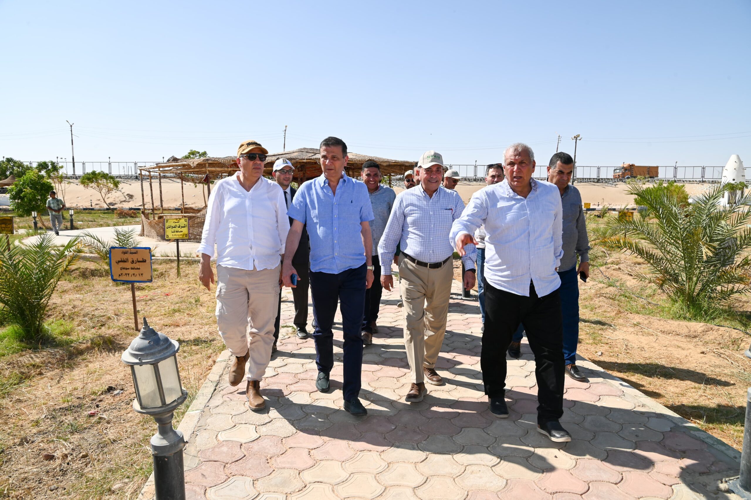 Egyptian ministers visit mega date farm project to boost agricultural ...